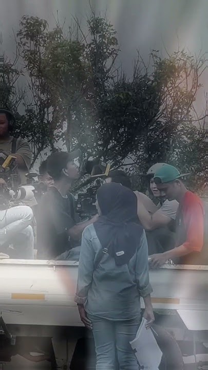 Kelakuan Adam dan Aksara di Lokasi Syuting #kcm #ketikacintamemanggilmu - YouTube