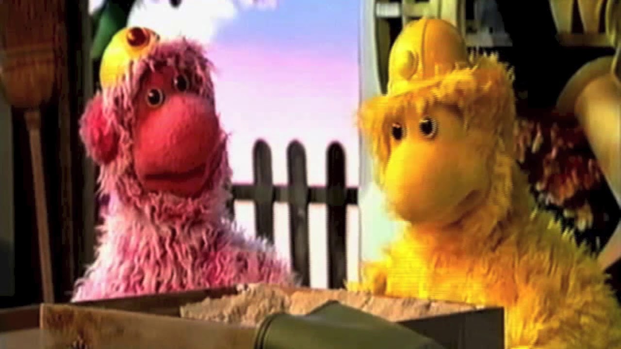 Softies Series 1 Sand Box - YouTube