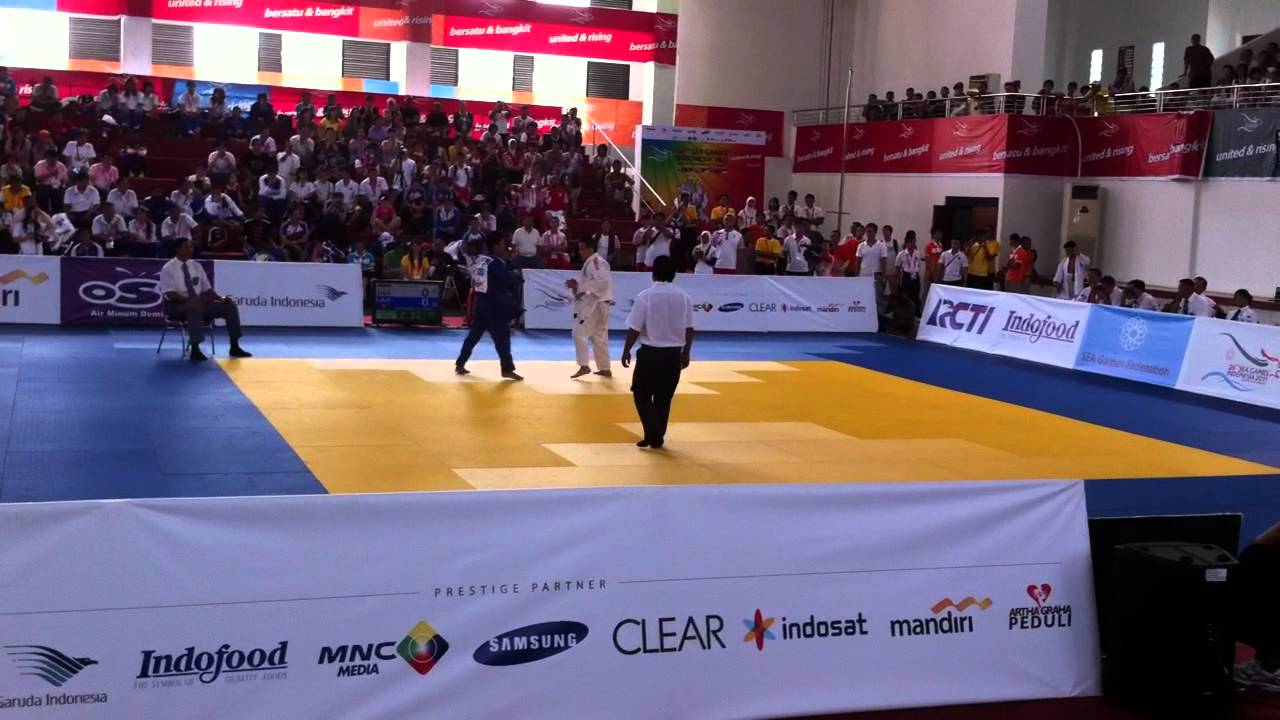 SEA Games 2011 - Peter Taslim (INA) VS Phrommala Palitha (LAO) - Men ...