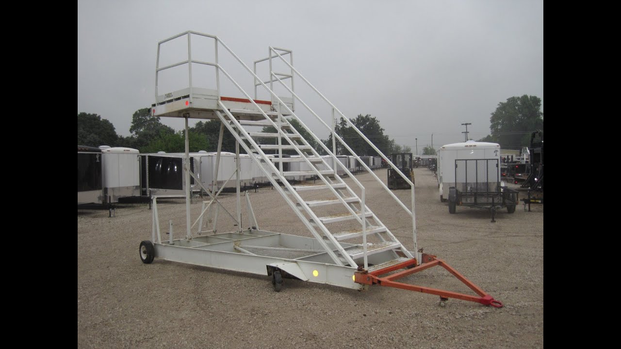 Airport ground support service stairs passenger boarding stairs or ...