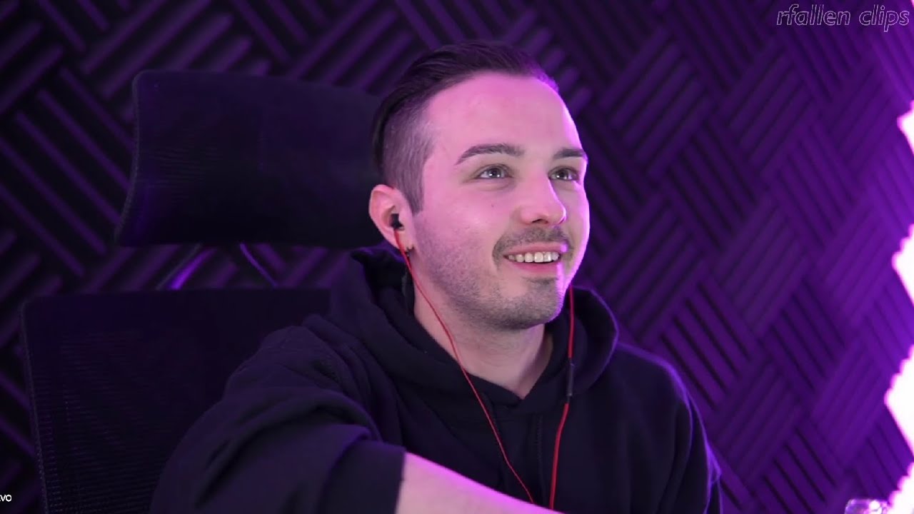 8CHO "CADA VEZ ME GUSTA MÁS NIA"😍 NO LA SONROJAS FÁCILMENTE uwu ️ - YouTube