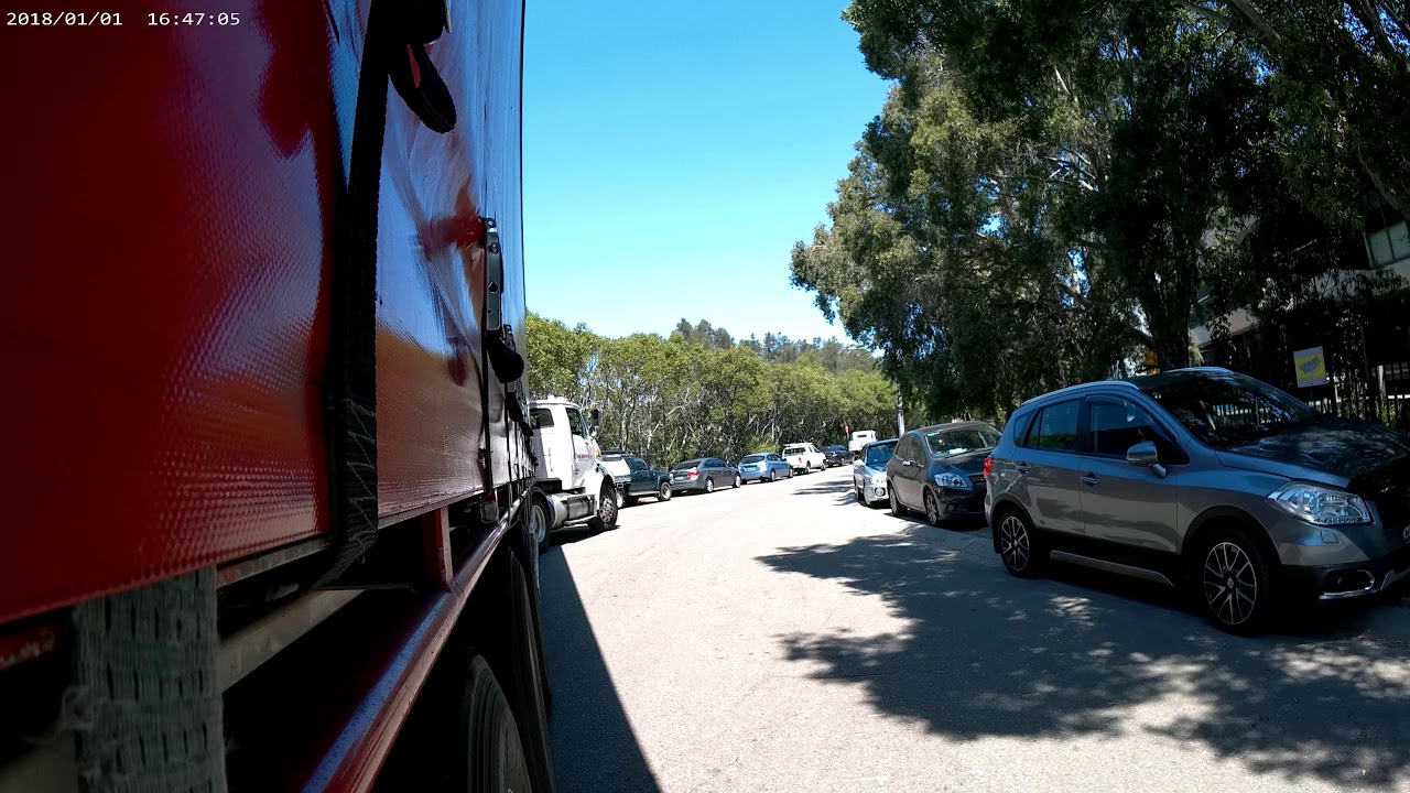Truck driving 61, Turning a semi / tractor trailer - YouTube