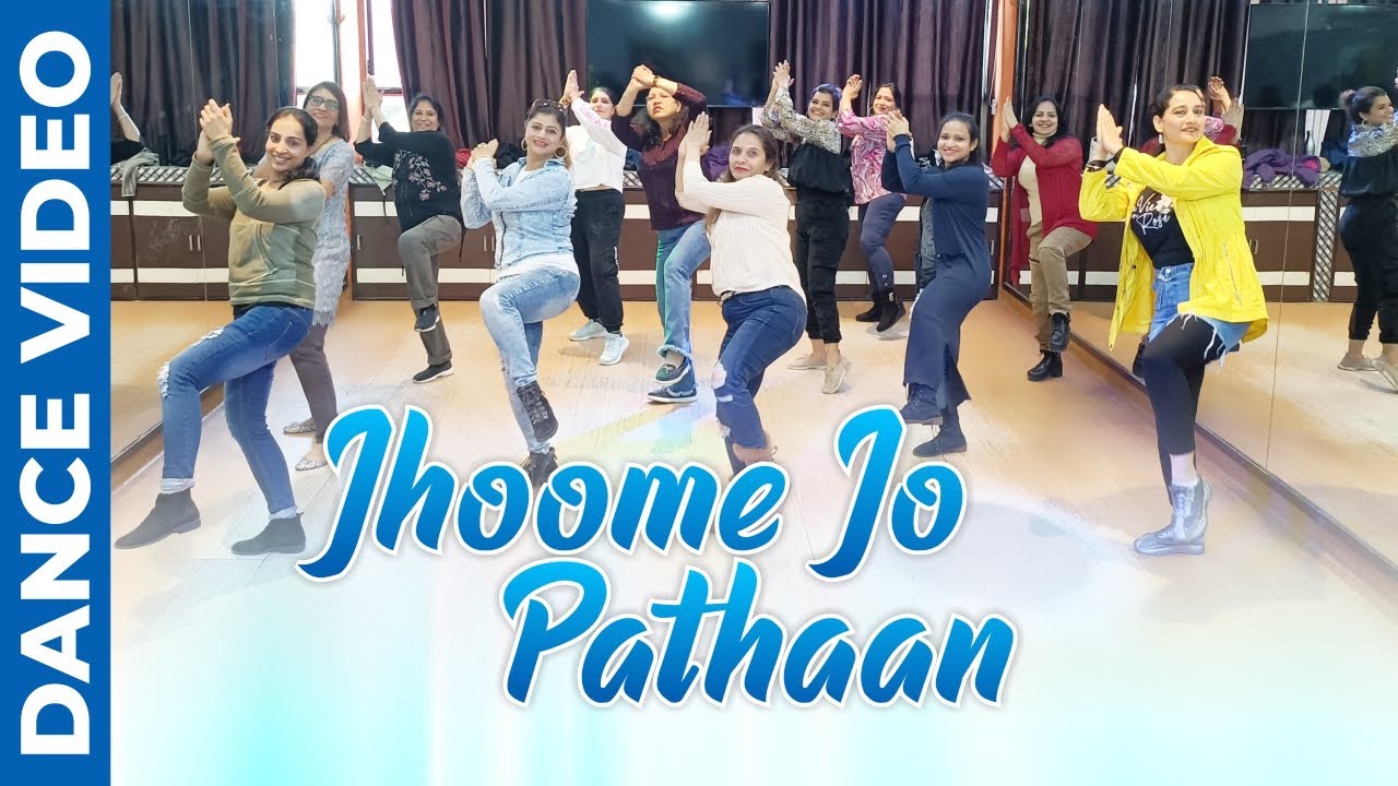 Jhoome Jo Pathaan Dance Performance | Shah Rukh Khan, Deepika| Easy ...