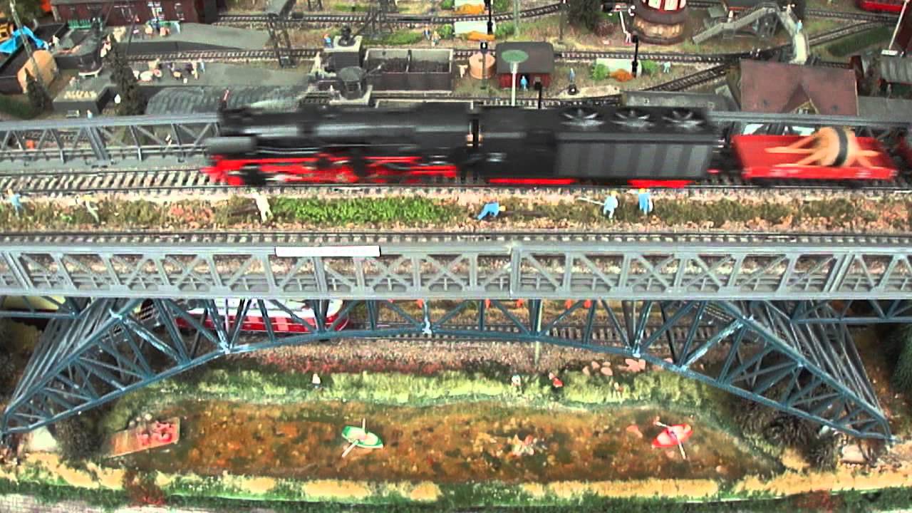 BR 44 308 & BR 52 1911 on Chania Bridge - YouTube