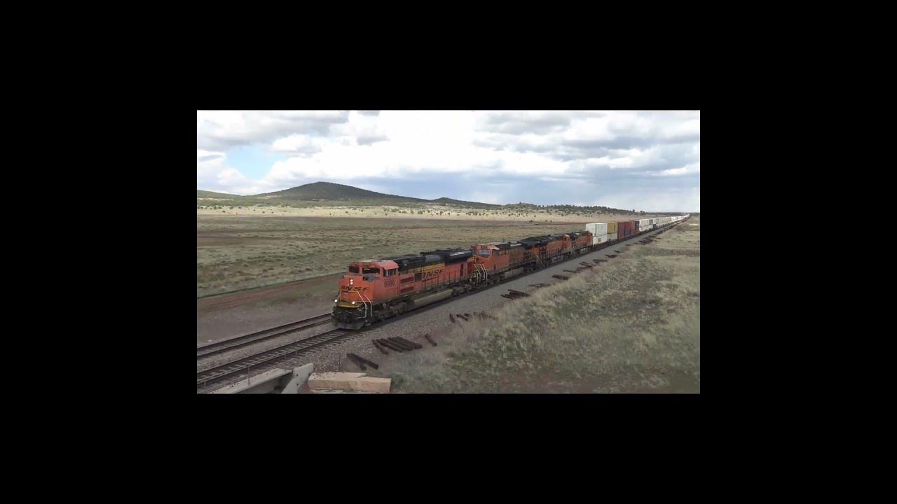 BNSF 8996 on a westbound stack train at Crookton Arizona - YouTube