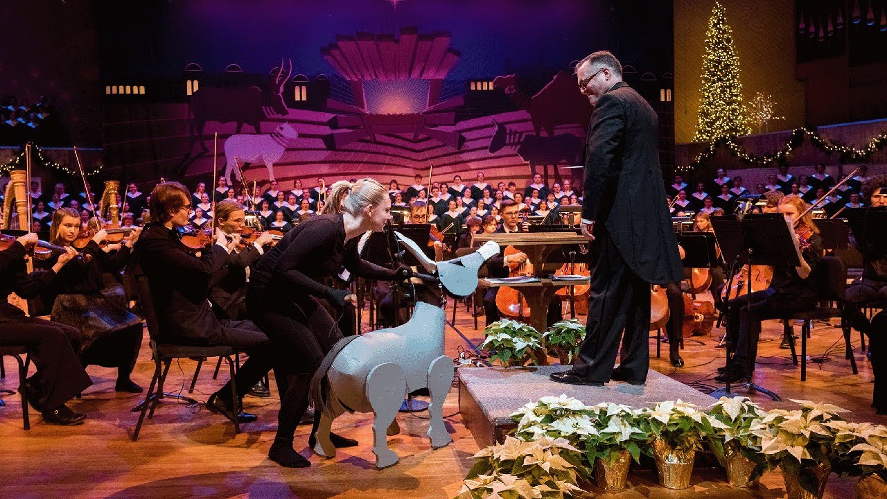 The Donkey Carol by John Rutter, Luther College Cathedral Choir - YouTube