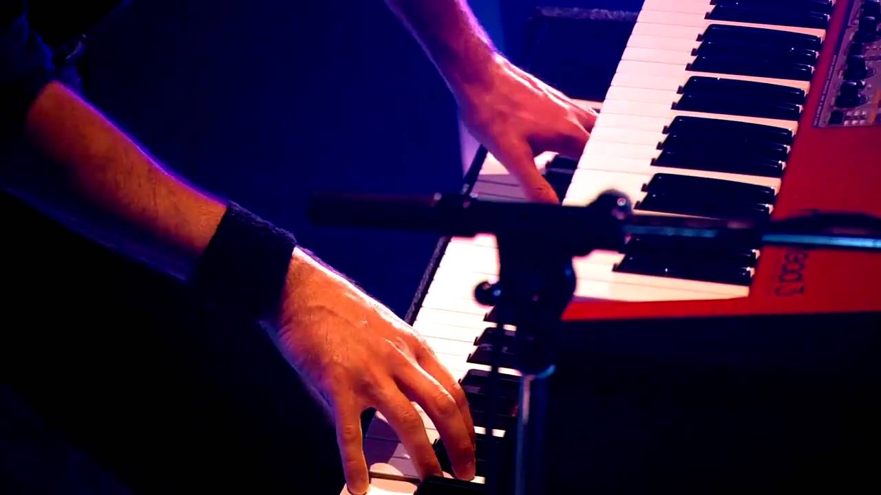 Keane (HD) - Can't Stop Now (Live at O2 Arena) - YouTube