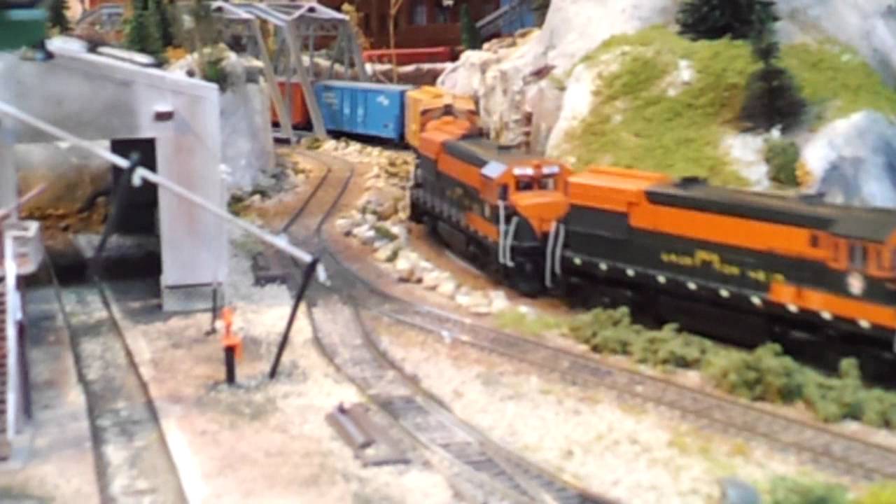Ho Great Northern layout - YouTube