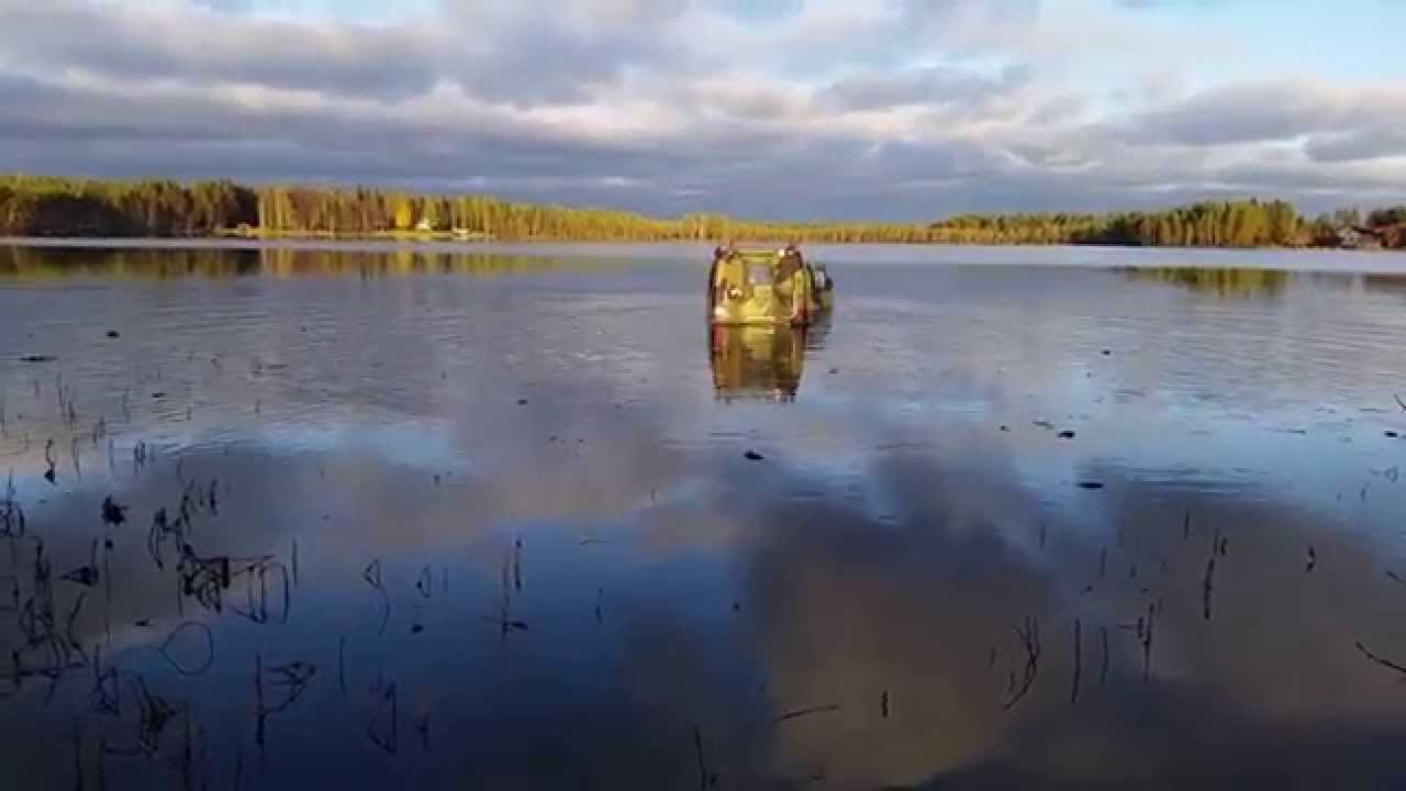 Hagglunds BV 206 swimming - YouTube