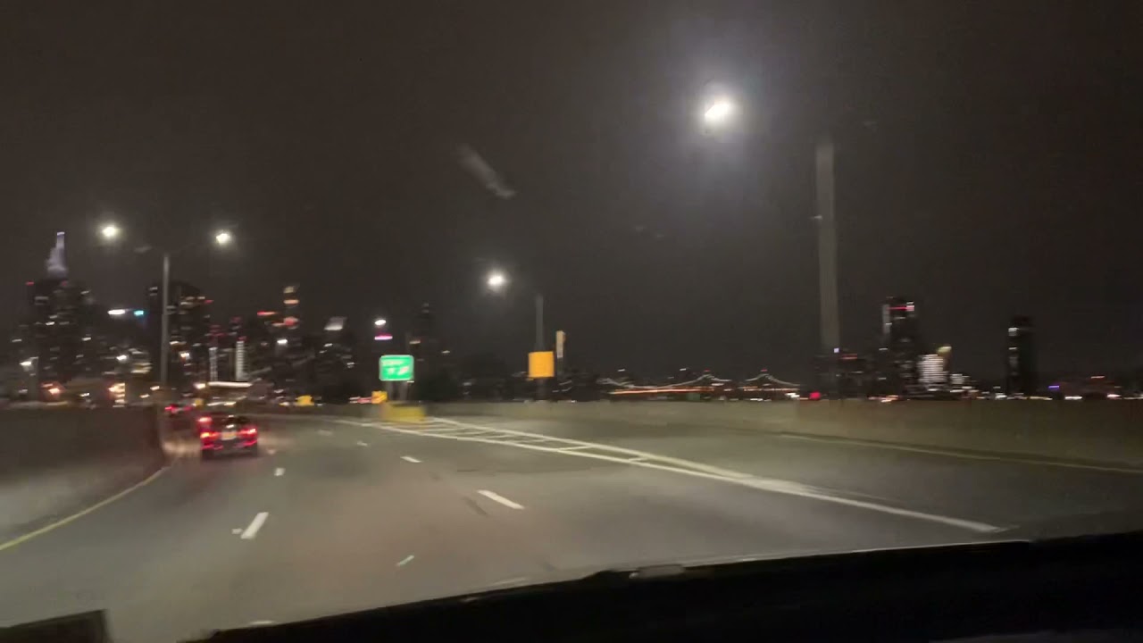 MANHATTAN, Driving up the FDR drive at night - YouTube