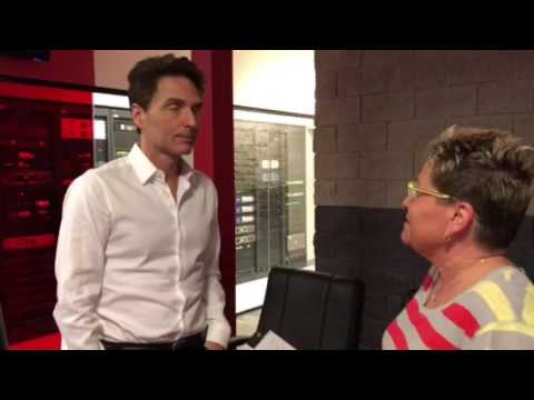 Carla Rea talks to Richard Marx - YouTube