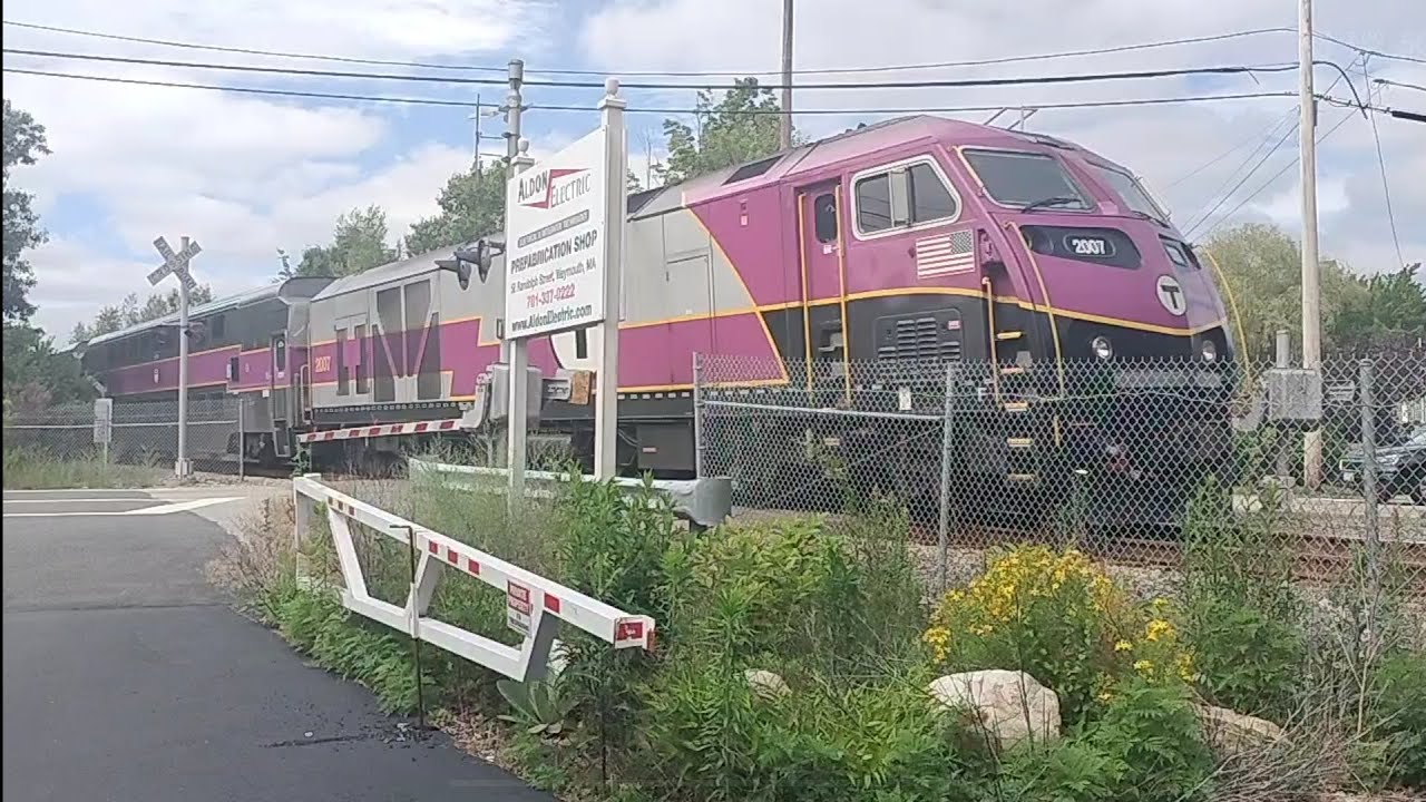 MBTA HSP46 2007 With K5LA - YouTube