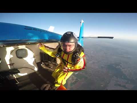 Eric Scheibeler Wingsuit Flight - YouTube