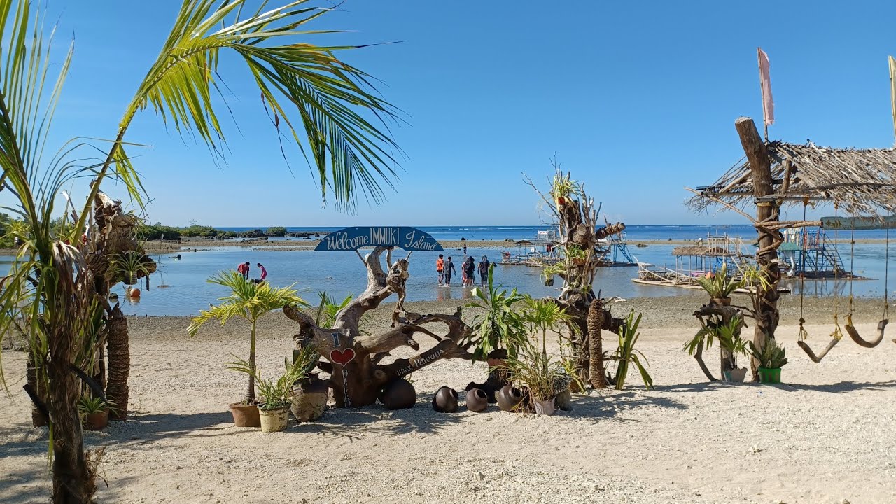 Immuki island is found in barangay Paraoir Balaon La union .beautiful ...