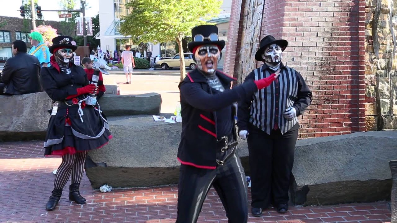 Kumoricon 2013: Steam Powered Giraffe - Captain Albert Alexander - YouTube