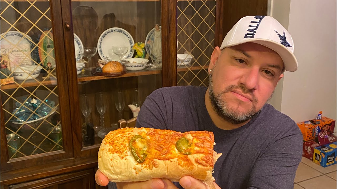 Subway’s new spicy nacho steak on ghost pepper bread - YouTube