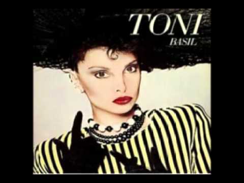 BEST PERFORMANCE.- TONI BASIL - YouTube