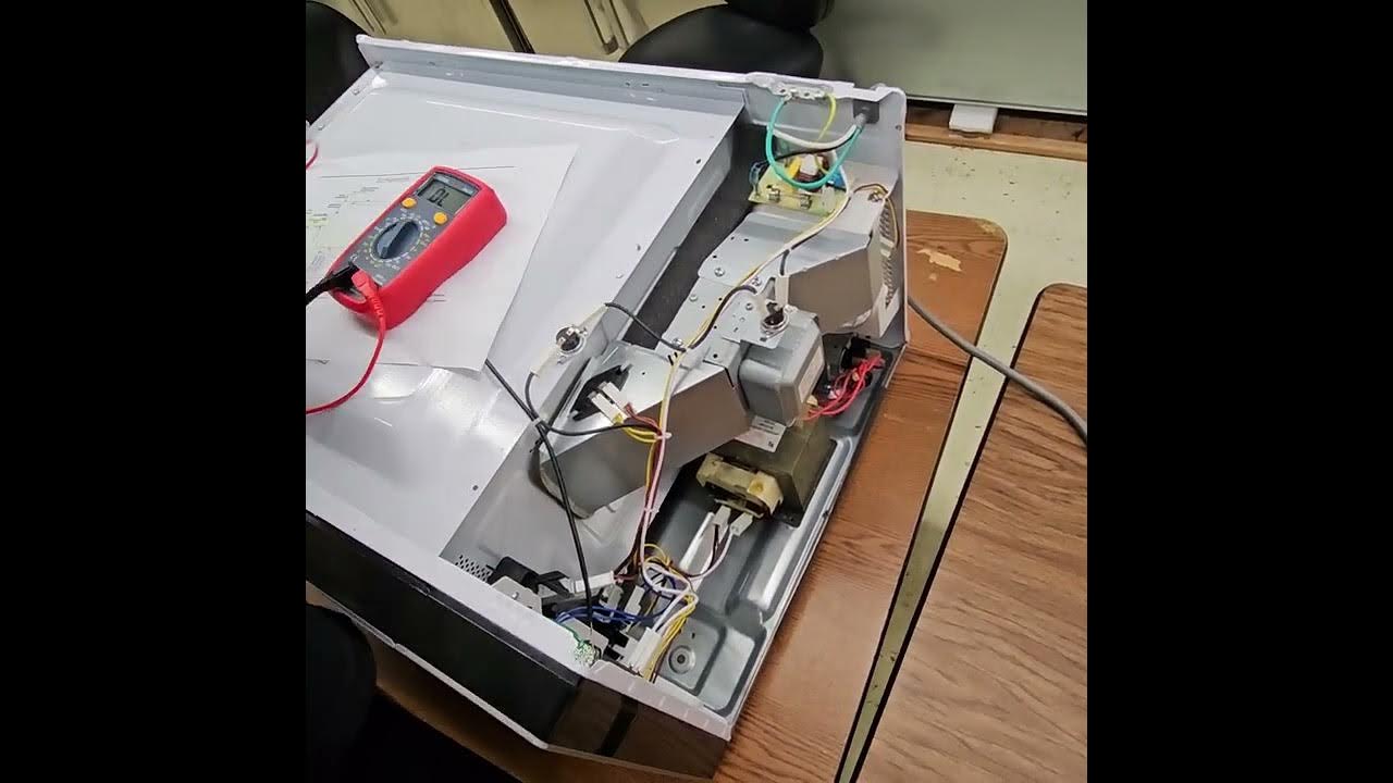 Diagnosing a Whirlpool Microwave - YouTube