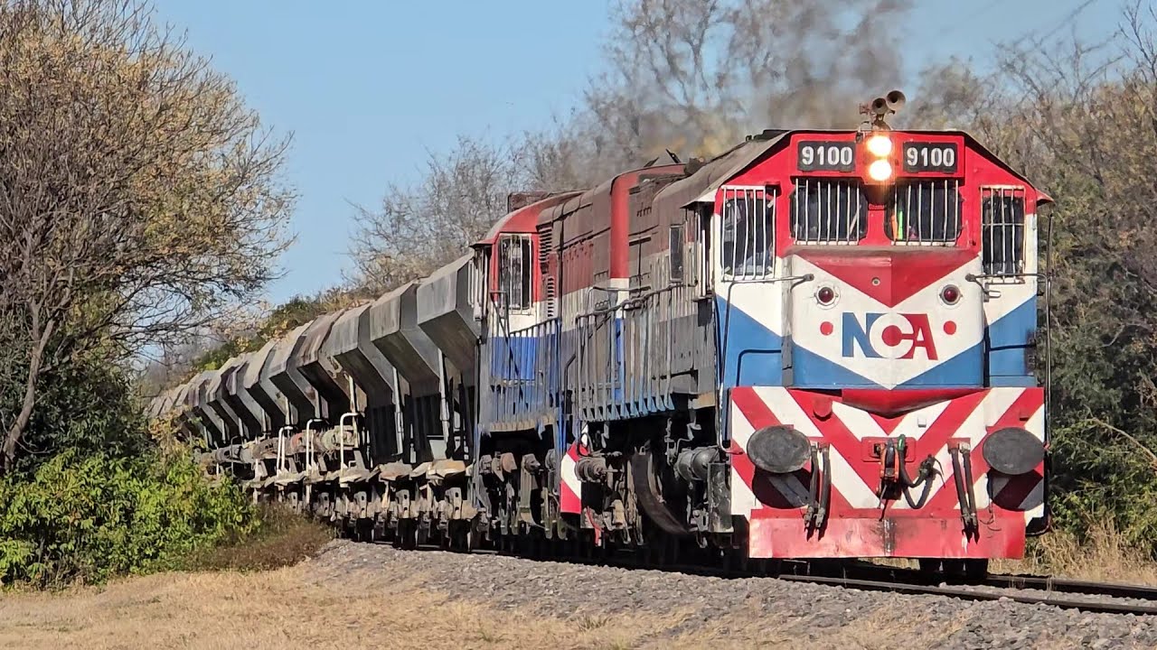 Mega Tren Vacío de NCA con las Locomotoras EMD GT22 9100 y GAIA-GM 6234 - YouTube
