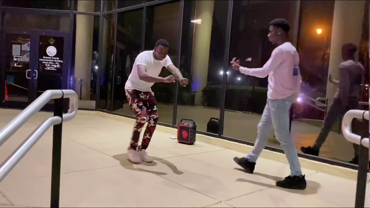 DaBaby- Rockstar 🎸 Ft Roddy Rich [Official Dance Video] - YouTube