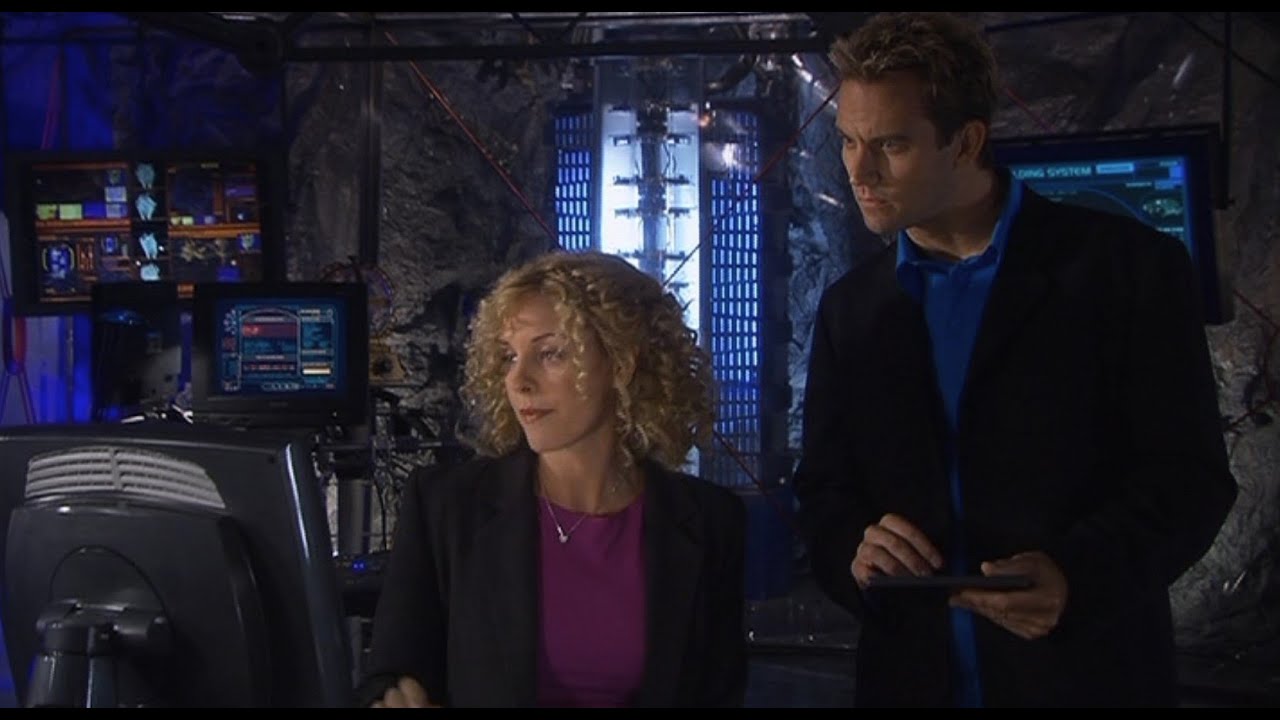 Earth Final Conflict : Renee Palmer Tribute : Entertain Us - YouTube