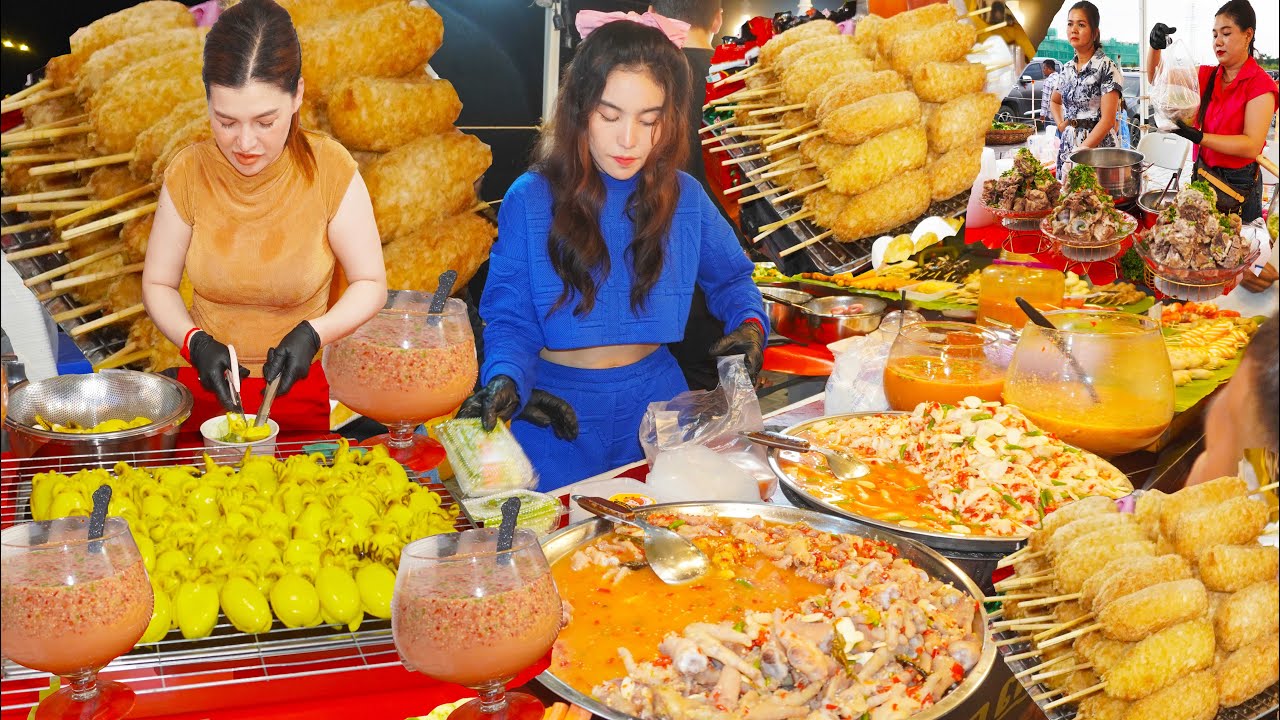 Massive street food, evening street food, abundance of street food ...