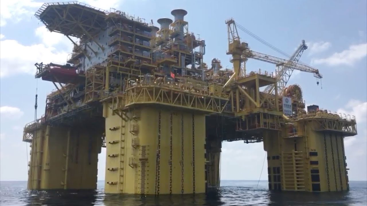 "Deep Sea No.1" energy station settles in South China Sea - YouTube