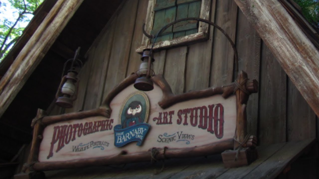 Professor Barnaby Owl's Photographic Art Studio Facility - DISNEY THIS ...