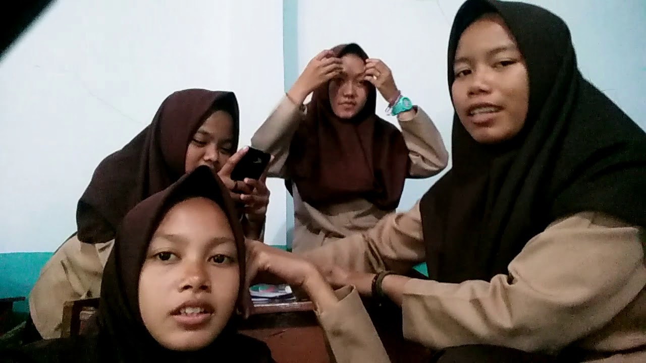 Rembetuk edan - YouTube