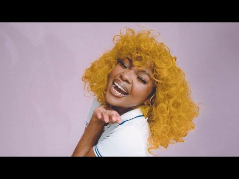 KWIKWI||ZUCHU||OFFICIAL LYRIC VIDEO - YouTube