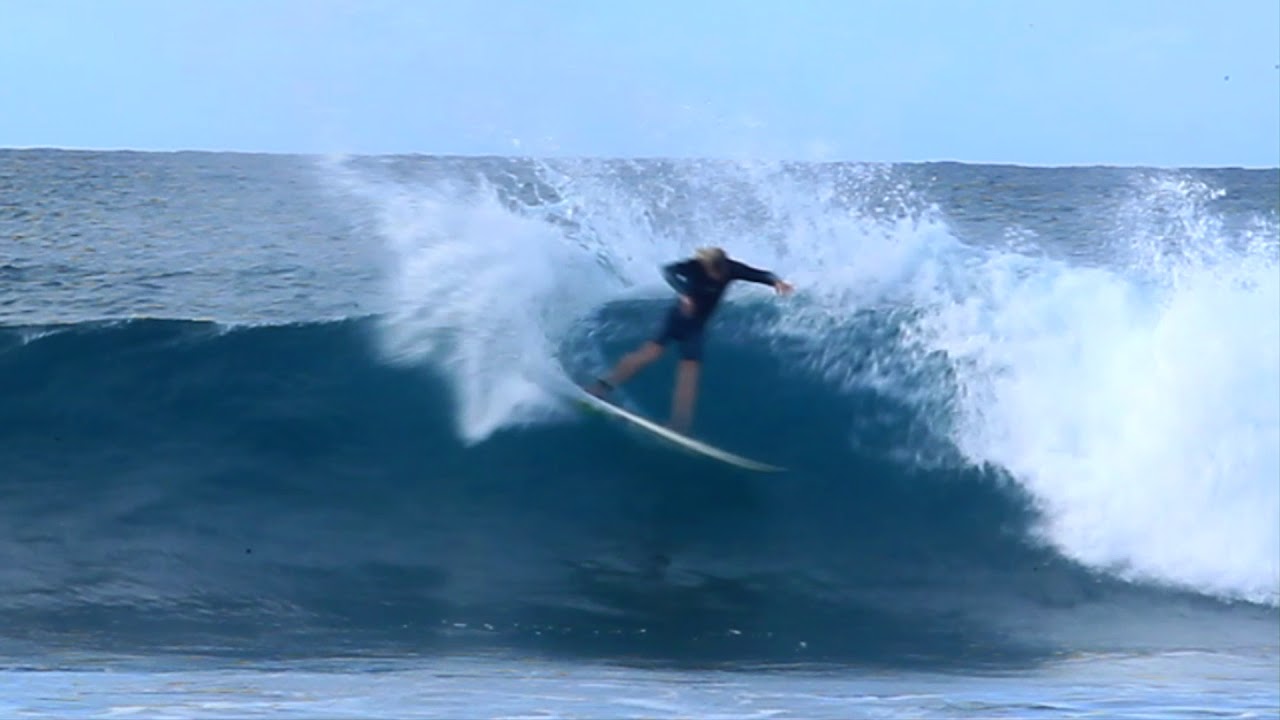 "The Bay" Music, Surf Video (Matt Bender surfing Waimea Bay, North ...