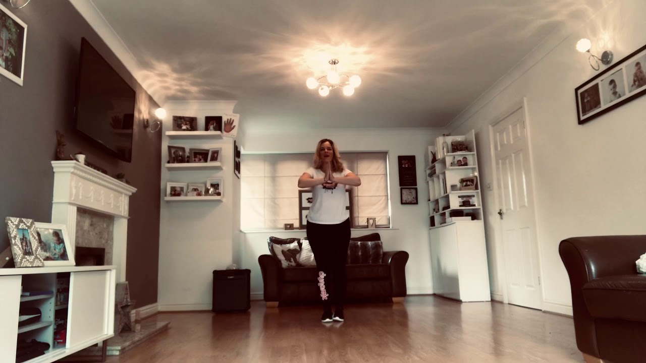 Kung Fu Fighting 🐼 - Dance Routine - YouTube