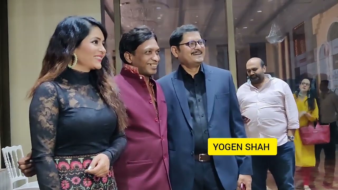 Rohitash Gaud Sunil Pal At midday Award Function in Mumbai - YouTube