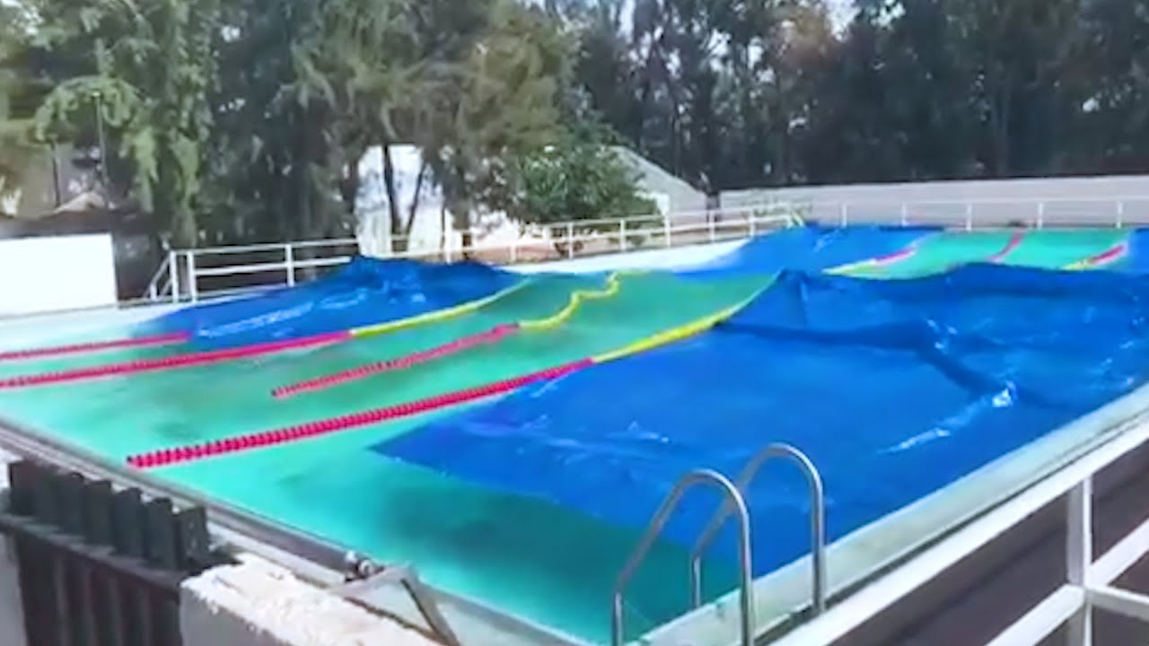 Covered Swimming Pool Shakes During Earthquake in Mexico - YouTube