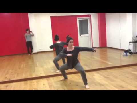 Giulia piana floorwork lezione Must - YouTube