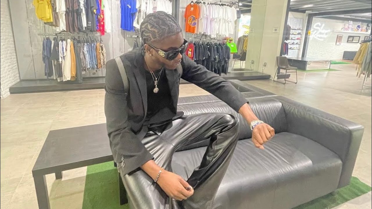 From another Galaxy more like..(Artist: MULO FROMPLUTO - YouTube