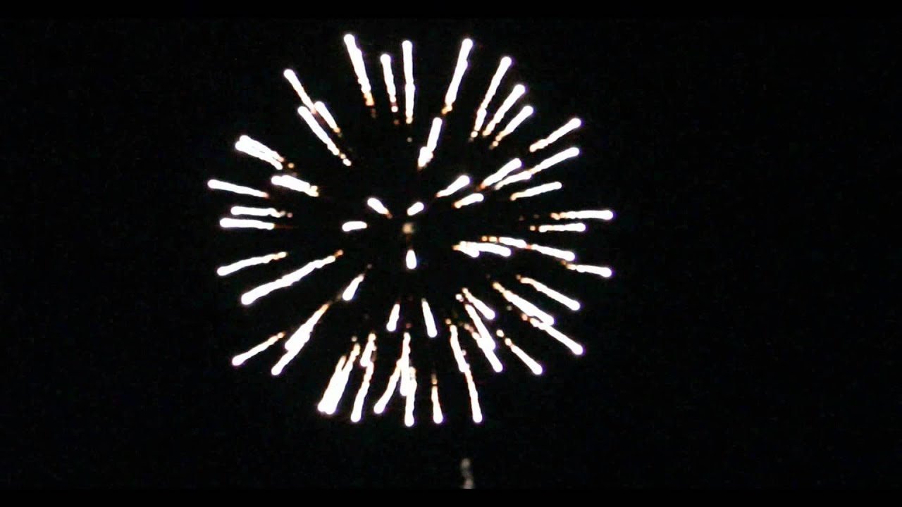 2 Inch Silver Waves BDS2015 Display Fireworks Shell - YouTube