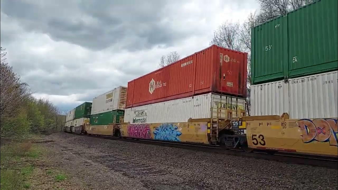 NS 8120 leads 21Q with the BEST RS5T - YouTube