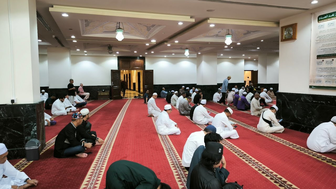 SOLAT JUMAAT DARI HOTEL SAFWAH - SEKATAN MEMASUKI MASJIDILHARAM - YouTube