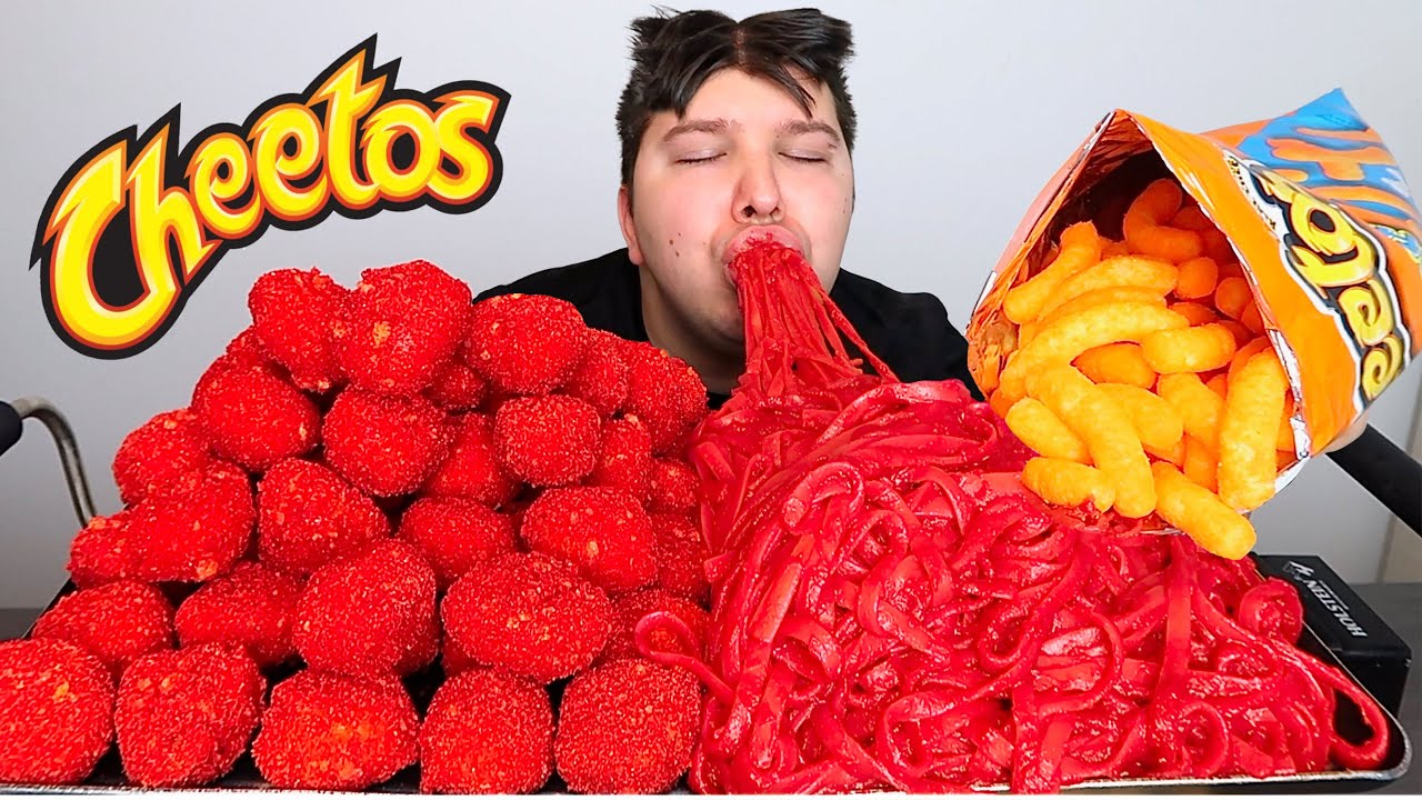HOT CHEETOS NUGGETS with HOT CHEETOS FETTUCCINE ALFREDO • Mukbang ...