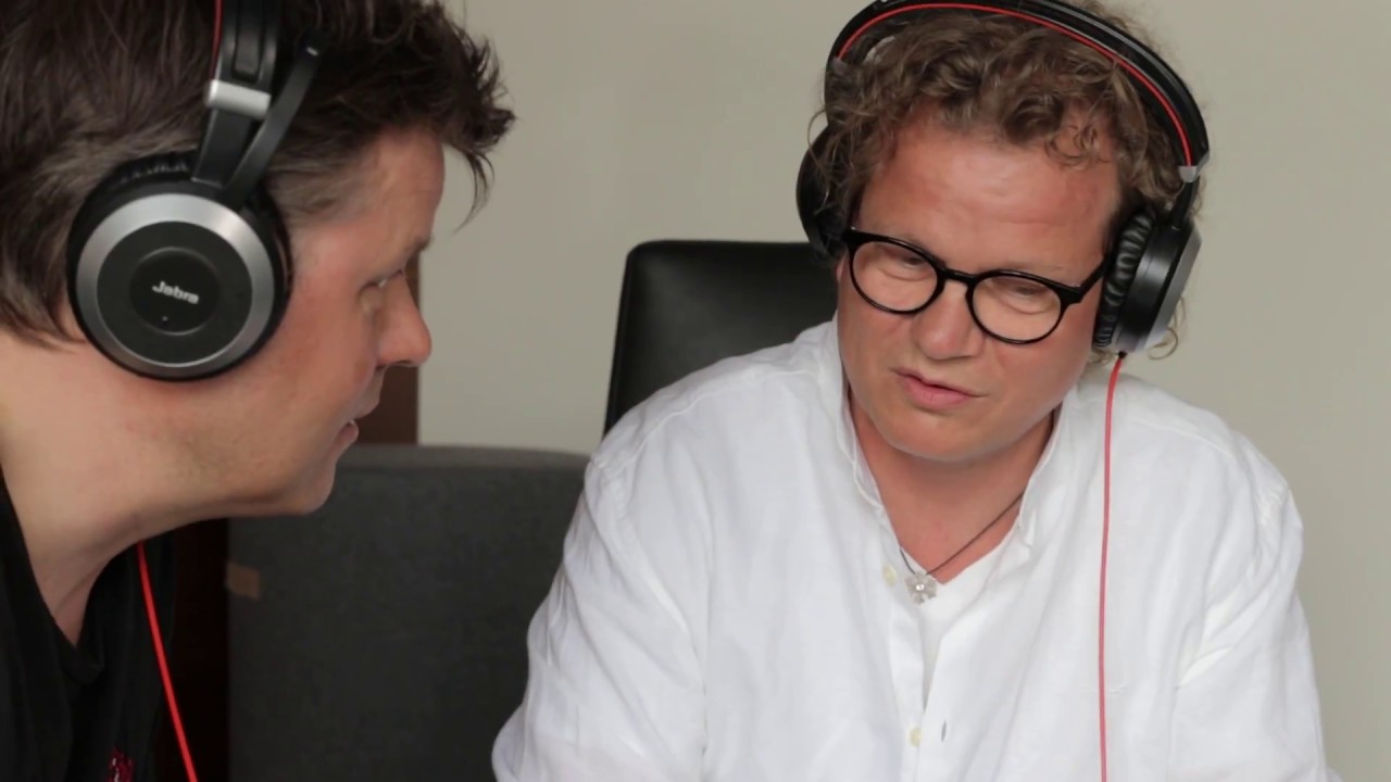 S01E02 - Podden - YouTube