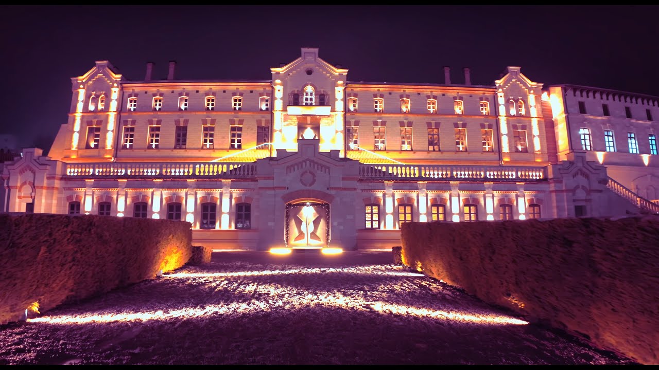8K Ultra HDR - Mimi Castle walking tour, Moldova - YouTube