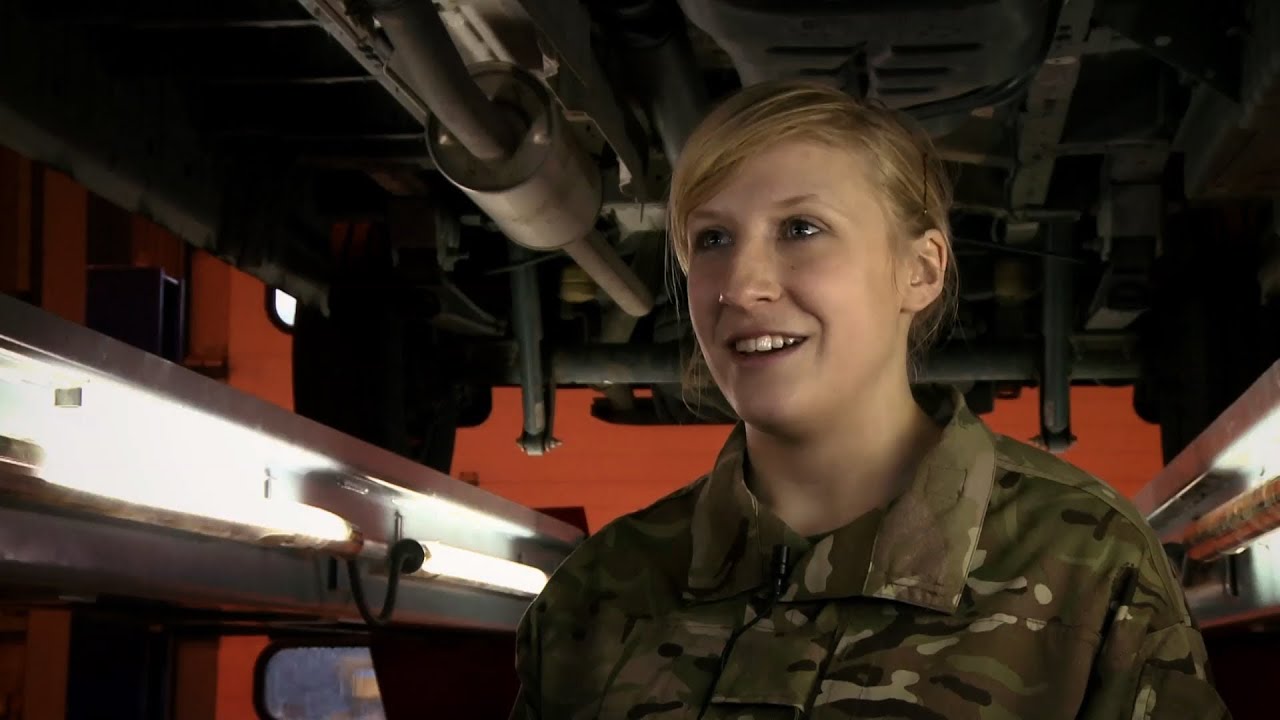 Leading Aircraftsman Hannah Proffitt: General Technician (Mechanical ...