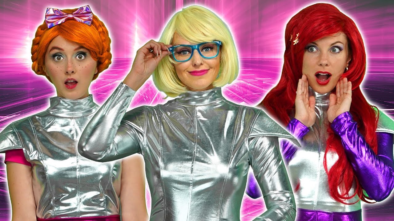 DISNEY PRINCESS TIME TRAVEL (After Elsa’s Pool Party with Ariel, Belle ...