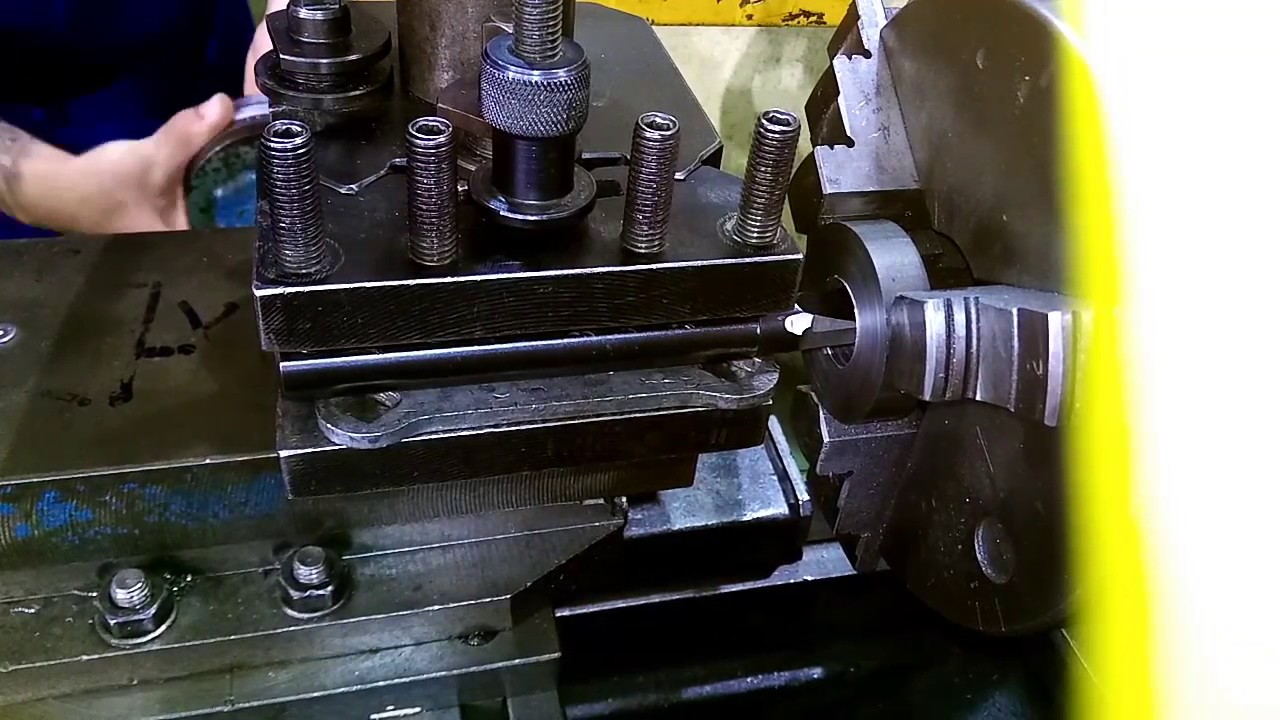 ROSCADO TUERCA EN TORNO PARALELO - YouTube