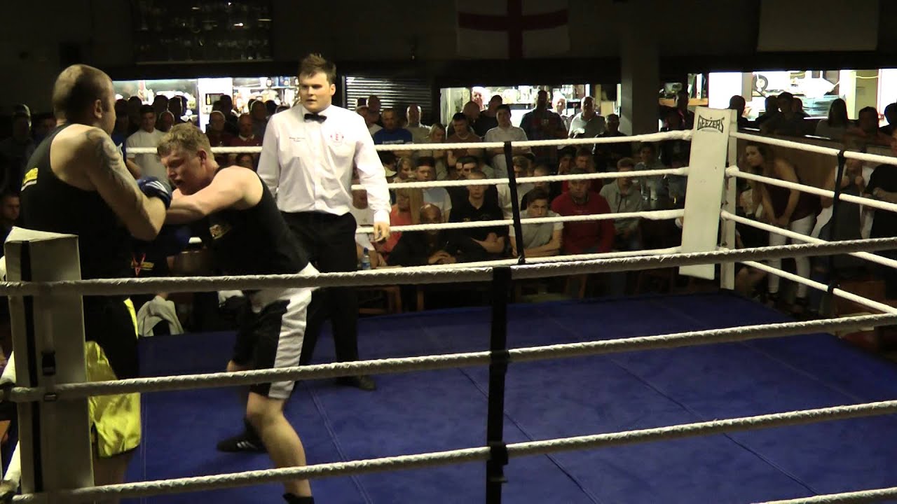 Jake Croft (Mickys Athletic) v Matthew Ramsden (The Zone) - YouTube