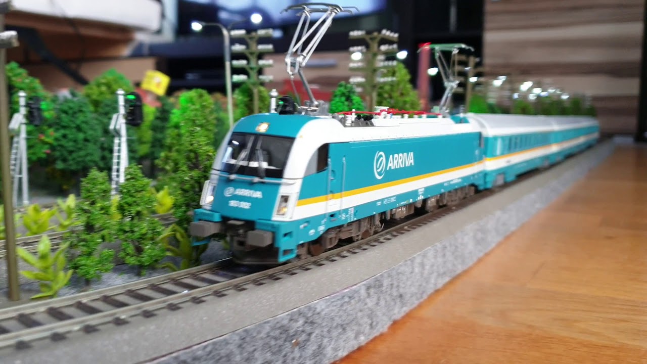 Piko Alex Arriva - YouTube