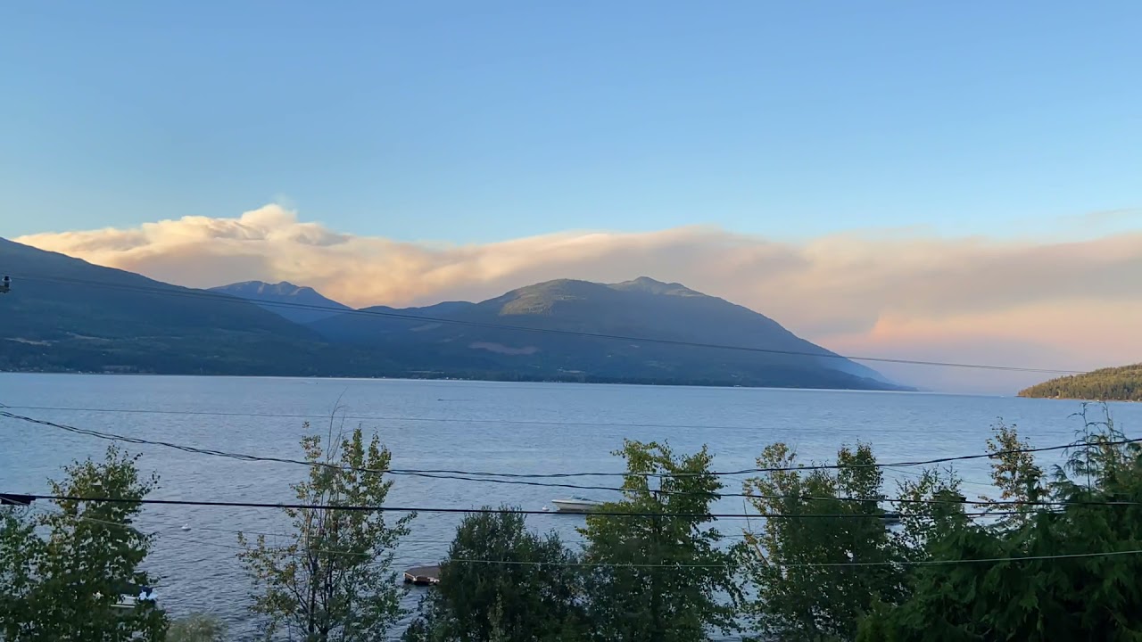 Time Lapse of Forest Fire Smoke at Shuswap Lake - YouTube