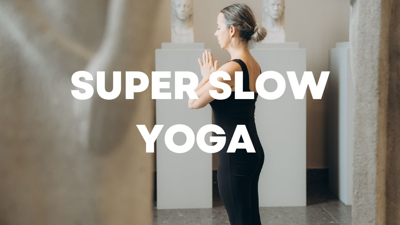 30 Min Super Slow Flow Yoga – Faszien stimulieren & Atemraum öffnen ...