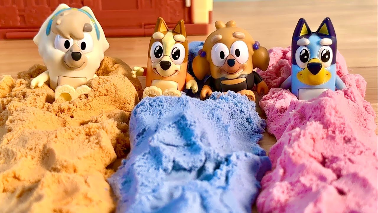 Slimy Sand Bluey and Bingo toys pretend play - YouTube